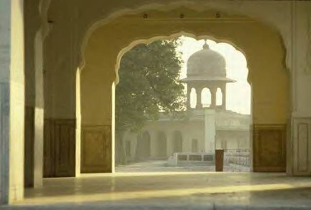 Queen of Queens – Guerlain Shalimar: Not A Review | Olfactoria's Travels